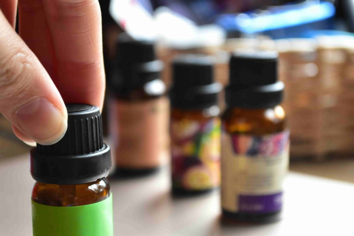 Best Essential Oils Brands: Comparing The Top 10